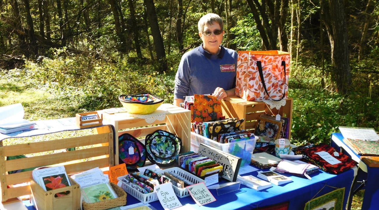 From Quilts to Tote Bags: Twyla Thorson’s 30-Year Legacy of Textile Art ...
